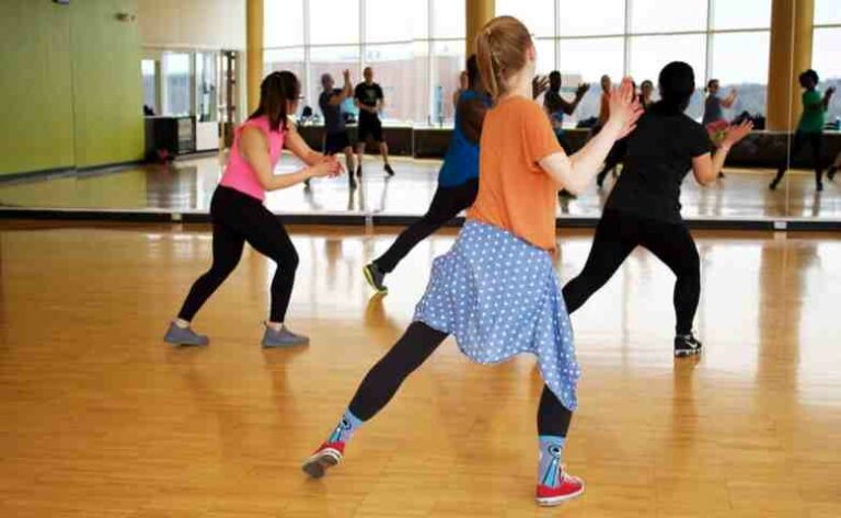 10 Manfaat Zumba di Rumah, Waktu Luang jadi Lebih Sehat!