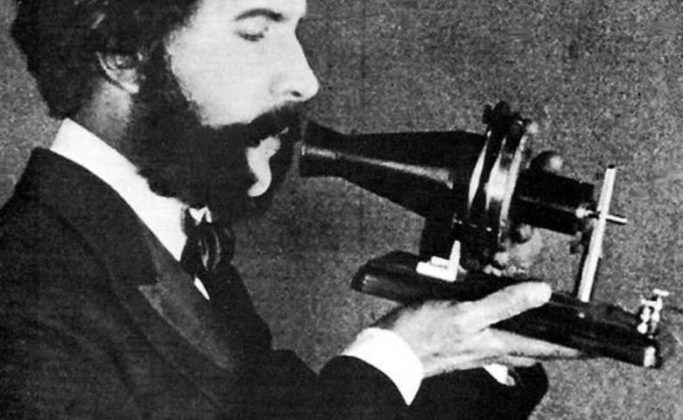 10 Fakta Penemu Telepon Pertama Kali yang Sebenarnya