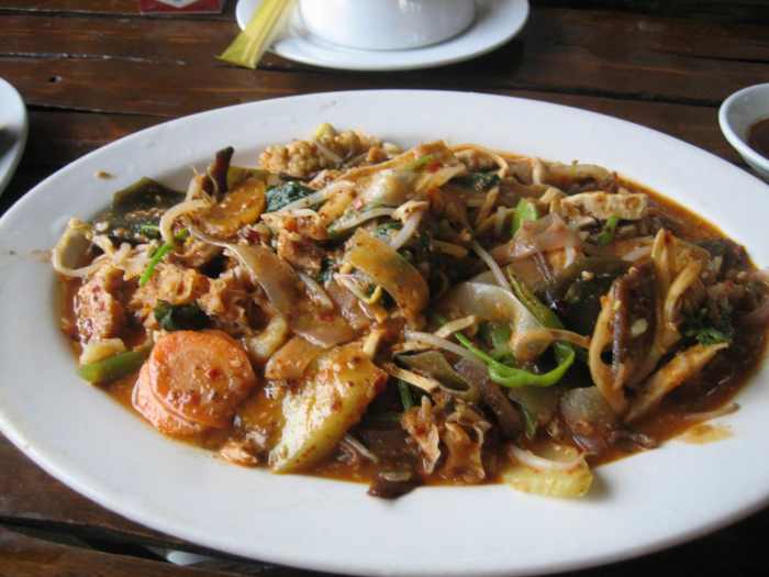 12 Makanan Khas Myanmar Paling Favorit dan Lezat - Tokopedia Blog