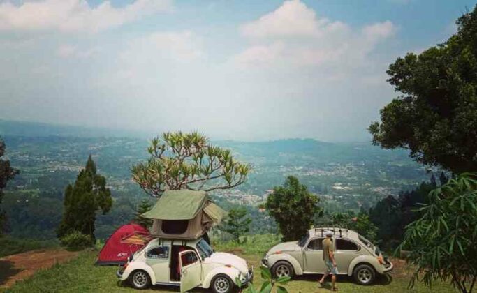 15 Tempat Camping Terbaik di Bogor dari Segi Fasilitas dan Pemandangan