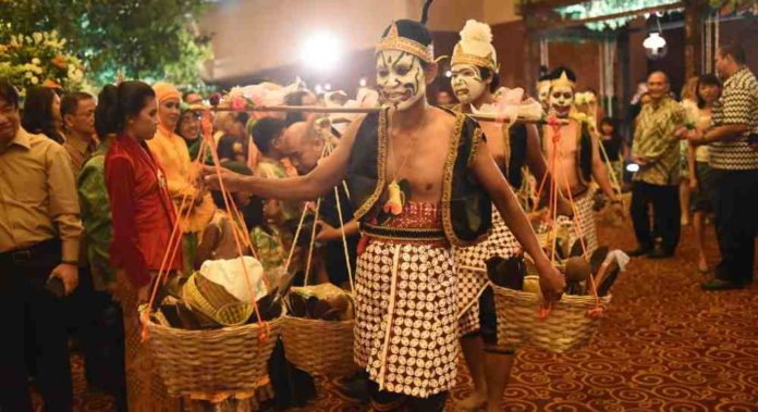 Susunan Acara, Ritual & Makna Prosesi Pernikahan Adat Jawa