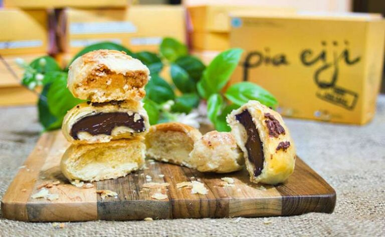 10 Makanan Khas Bali Lezat yang Bisa Kamu Temukan di Tokopedia