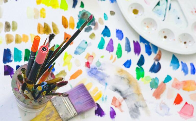 5 Teknik Menggambar Model yang Perlu Diketahui - Tokopedia Blog