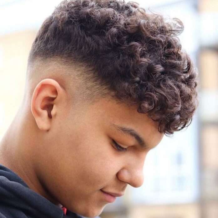 15 Model Rambut Ikal Pria: Trendy dengan Berbagai Gaya