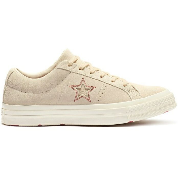 7 Model Sepatu Converse Wanita Paling Dicari, Tampilan Kasual