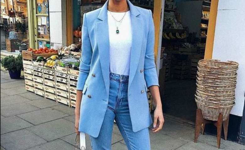 OOTD Perpaduan Warna Biru, Lebih Stylish dan Feminim!