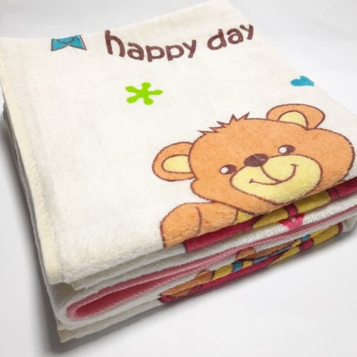 12 Merk Handuk Bayi yang Bagus, Lembut dan Menyerap Air