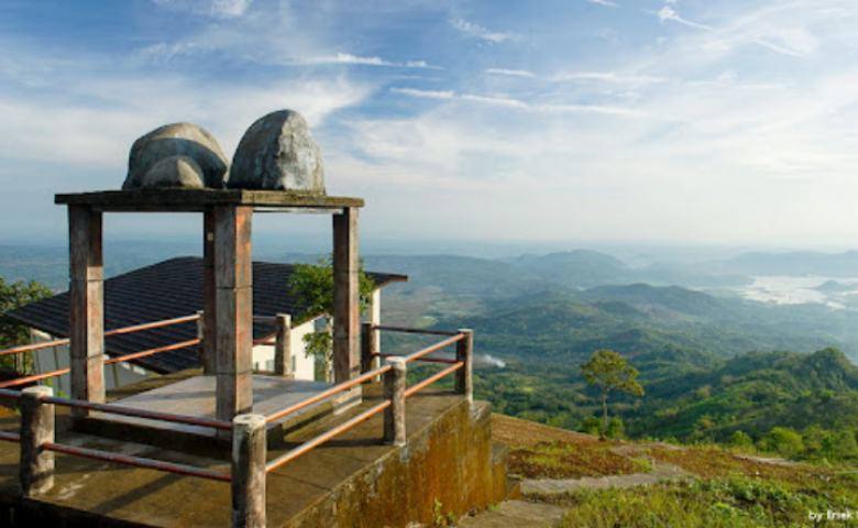 12 Tempat Wisata di Sumedang Terpopuler - Tokopedia Blog