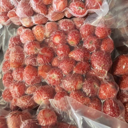 Jual Buah Strawberry Beku Frozen Super Premium Vakum Jus Kue Es Krim ...