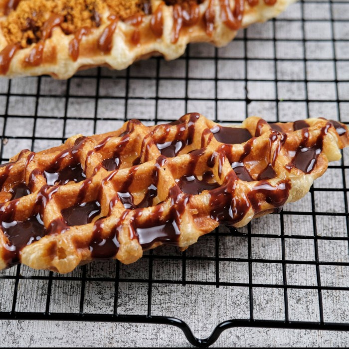 Jual Croffle Nutella - Jakarta Utara - MONKS Cafe | Tokopedia