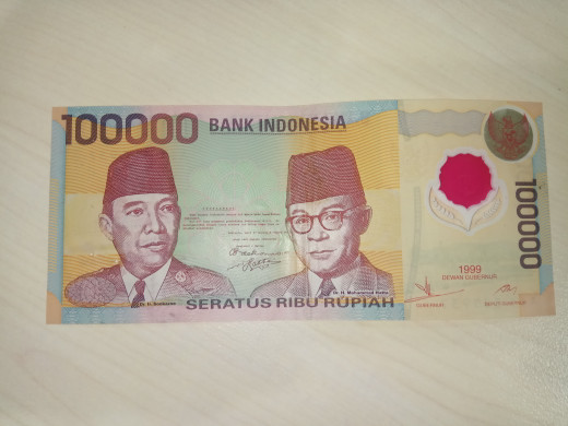 Uang Seratus Ribu Rupiah Yang Baru - Tips Seputar Uang