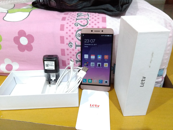 Letv leeco Le 2 pro helio X25 deca core RAM 4gb kamera 21mp