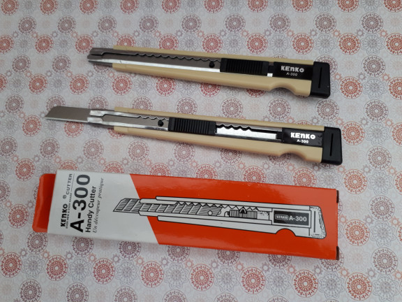 Jual Cutter Kecil Kenko A300/Kater A-300/Pisau Cuter A 300/Pemotong ...