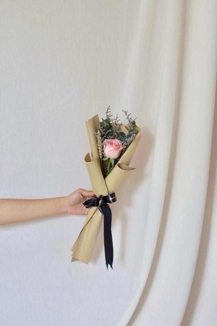 43+ Gambar Bunga Mawar Satu Tangkai Paling Dicari - Informasi Seputar Tanaman Hias