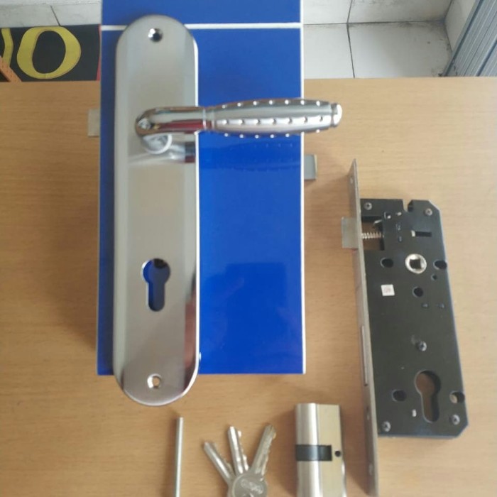 Jual Kunci pintu besar set,handle pintu set komplit - Kota Tangerang ...
