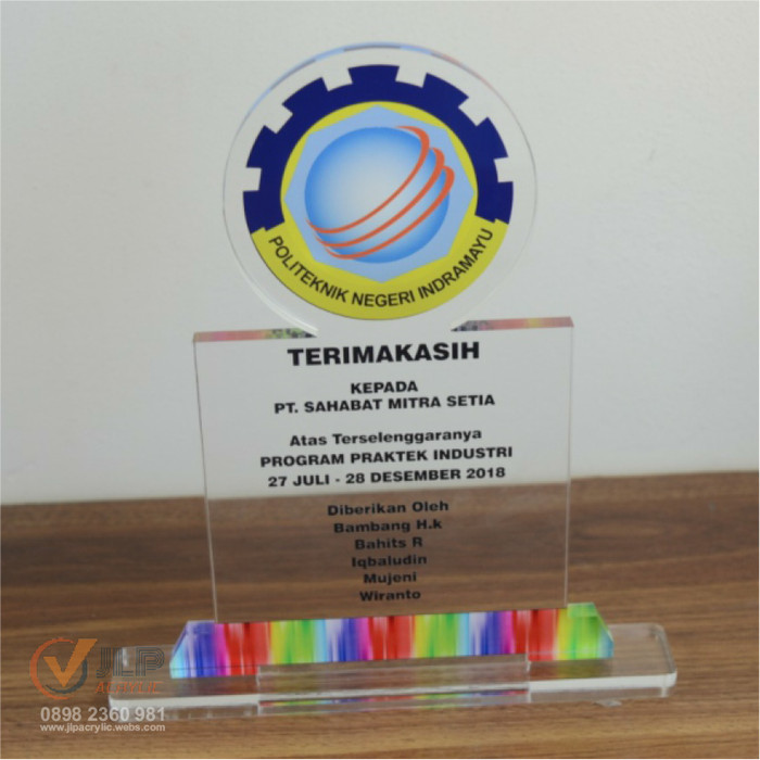 Jual Plakat Piagam piala Acrylic 15cm x 10cm Cepat, Bagus, Murah ...