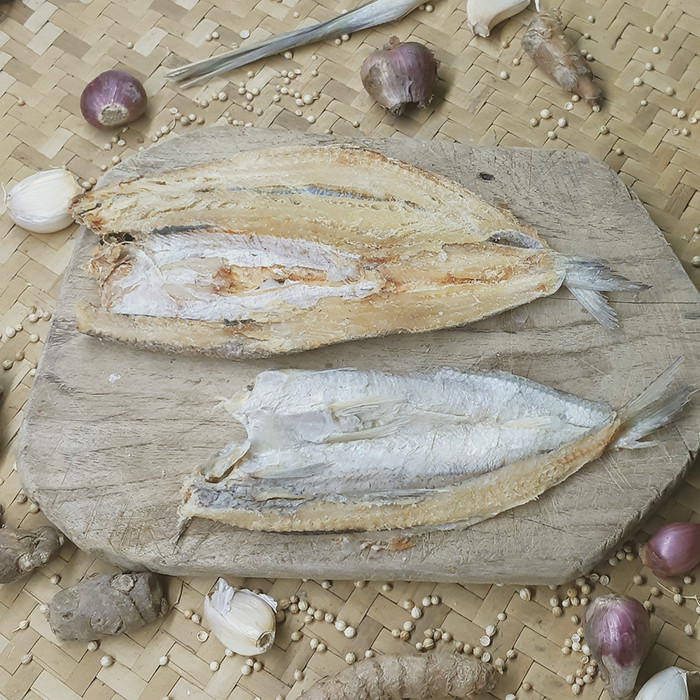 Jual Ikan Asin Kacang Kacang / Ikan Asin Bloso / Ikan Asin Bloso Kacang ...