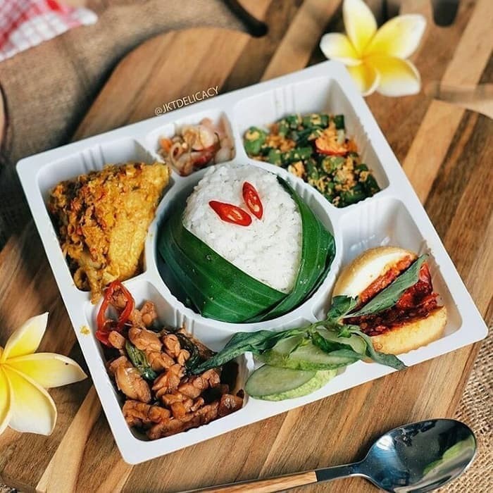 Jual Alas Tumpeng - Mika Box - Tumpeng Mini Sekat 7 Uk. 20x20 - isi 50 ...