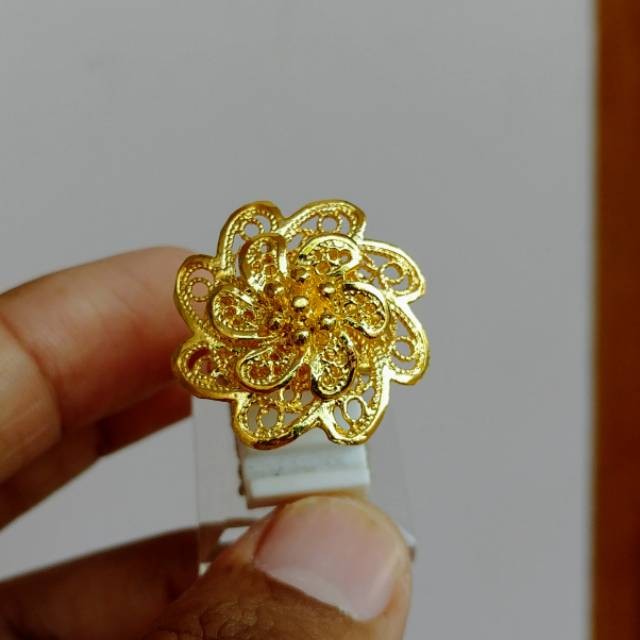 27+ Gambar Bunga Mawar Emas Populer - Informasi Seputar Tanaman Hias