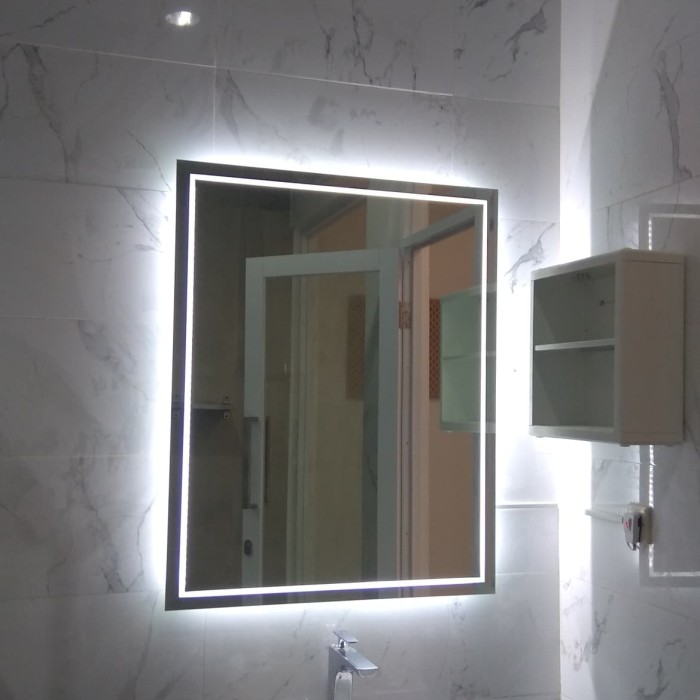 Jual Kaca cermin bevel + lampu Led list sanblast - Kota Tangerang ...