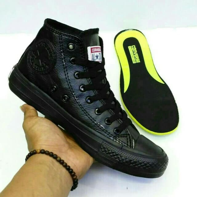 Jual Sepatu Converse Kulit Hi pria/wanita made in Vietnam - Jakarta ...