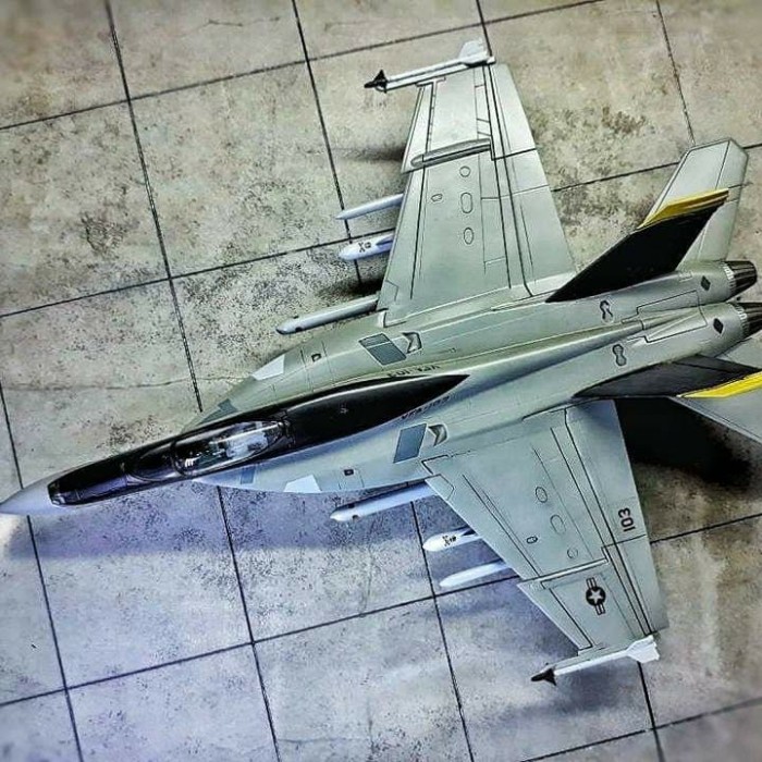 Jual Concrete Tarmac Diorama Display Base 1:72 - Kota Batam - Basekraft ...