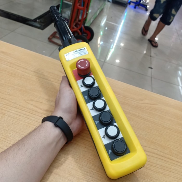 Jual HOIST PUSH BUTTON WITH EMERGENCY XAC-A6913 ( 6 TOMBOL ) - Jakarta ...
