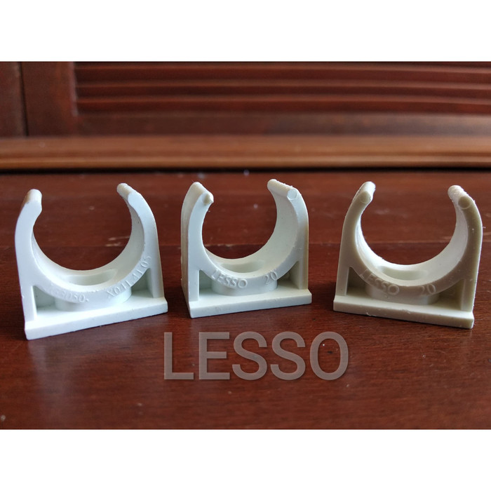 Jual Clamp Pipa Conduit LESSO 20mm 1/2 Penjepit Pipa Listrik Klem ...