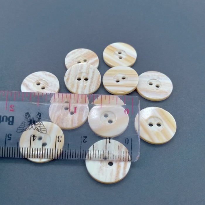Jual Kancing hias motif kayu 1,8 cm per lusin - Model001 - Kota Malang ...
